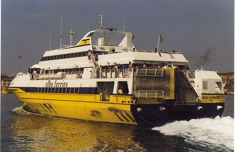 World Wide Ferries: Pitiusas: El fin de una era