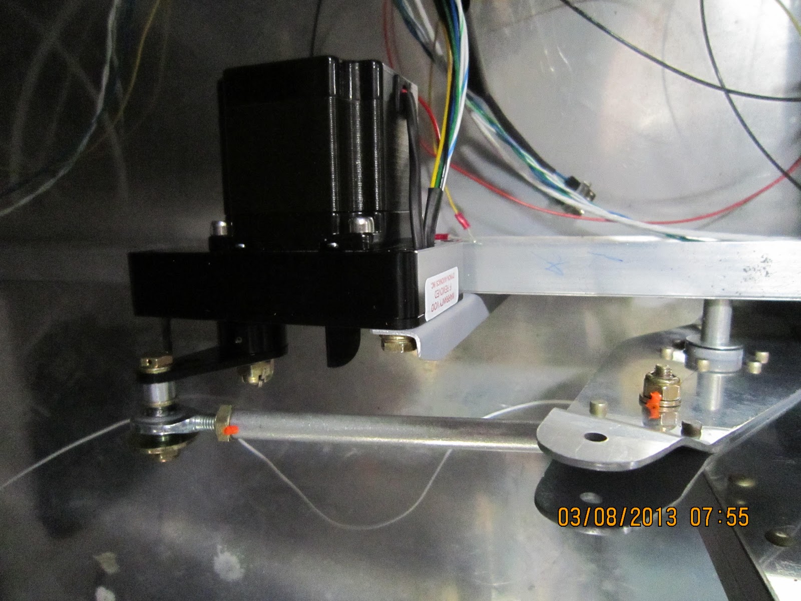 Larry's Airplane: Autopilot Pitch Servo