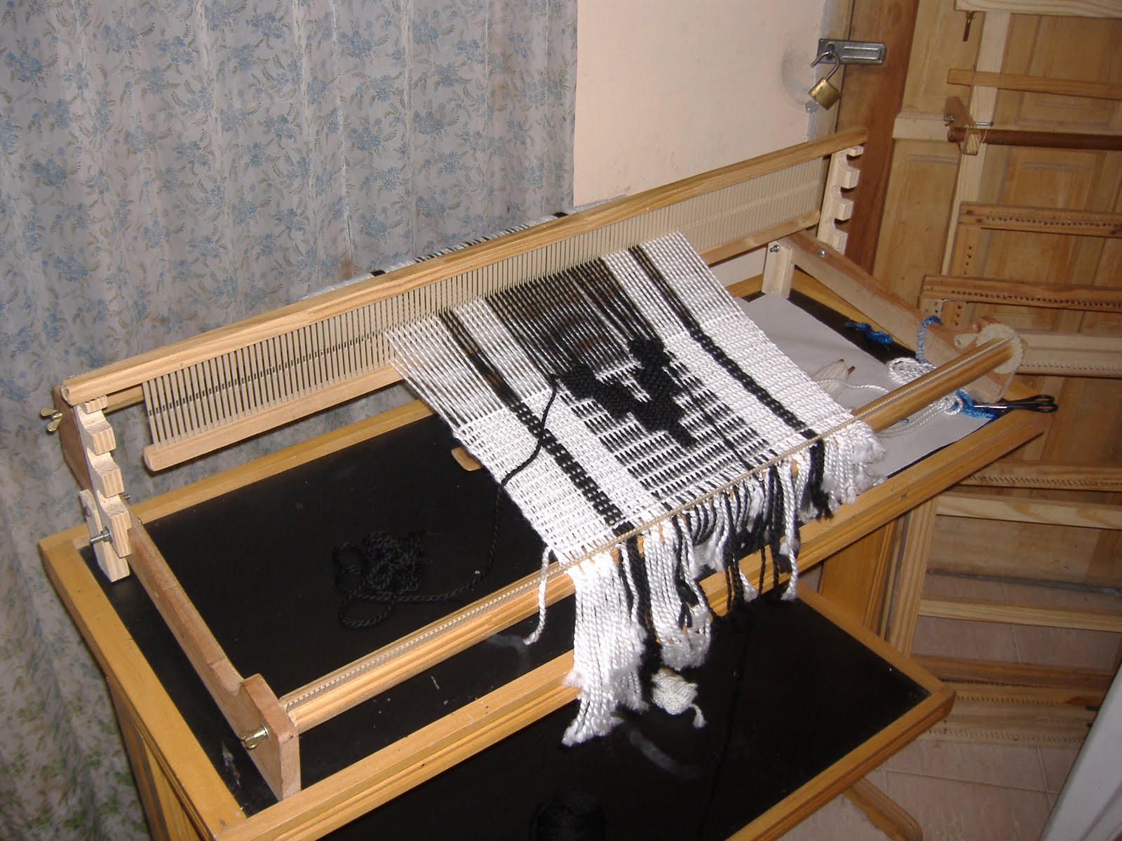 telares "Sapikuna ": trabajo en telar maría