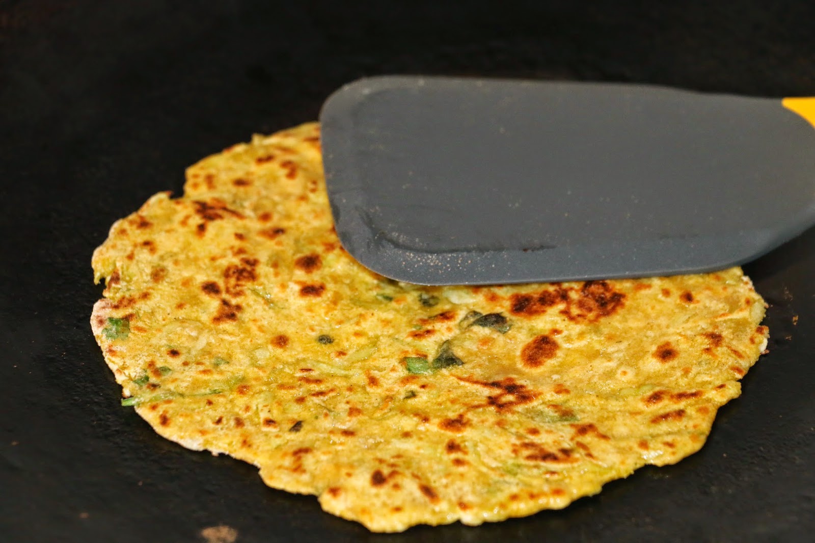 yummy delight for u: Lauki (doodhi) Thepla Recipe- Bottle gourd Thepla