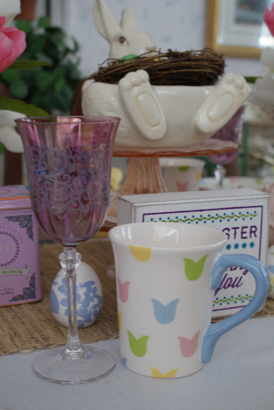 TEA IN TEXAS: Egg xactly Tulip Tea Party