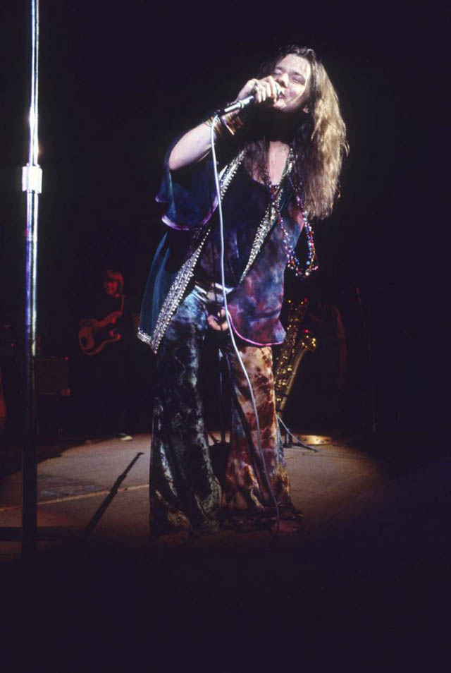 34 Fascinating Color Photographs of Janis Joplin in the 1960s ~ vintage ...