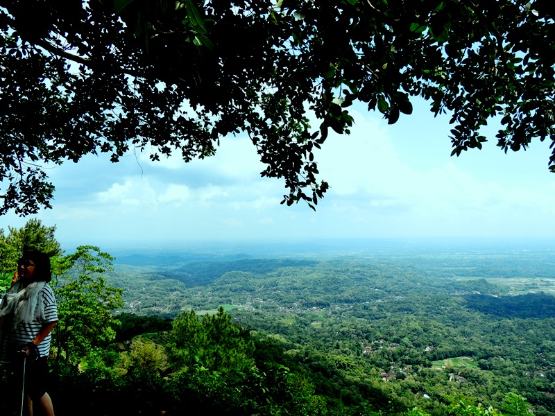 Main ke Puncak Bukit Becici