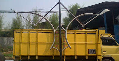 Tiang Lampu Penerangan Jalan