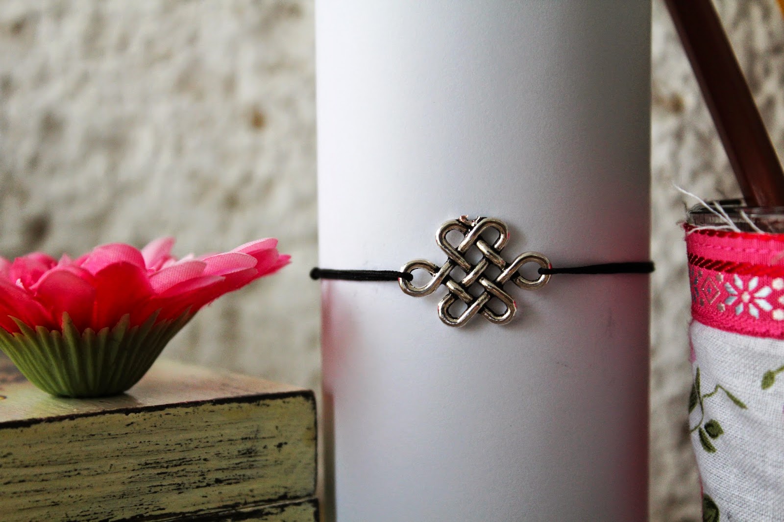 Bratara Succesului: Nodul mistic este unul dintre cele opt semne ...