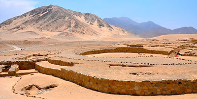 Peru Archaeological: Caral considered one of the 10 unforgettable ...
