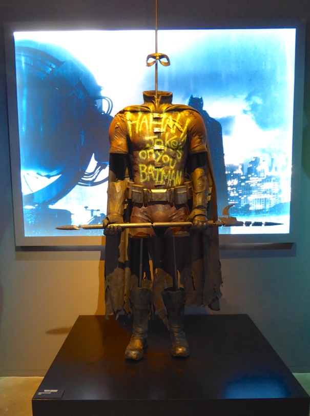 Hollywood Movie Costumes and Props: Knightmare Future Batsuit and Dead ...