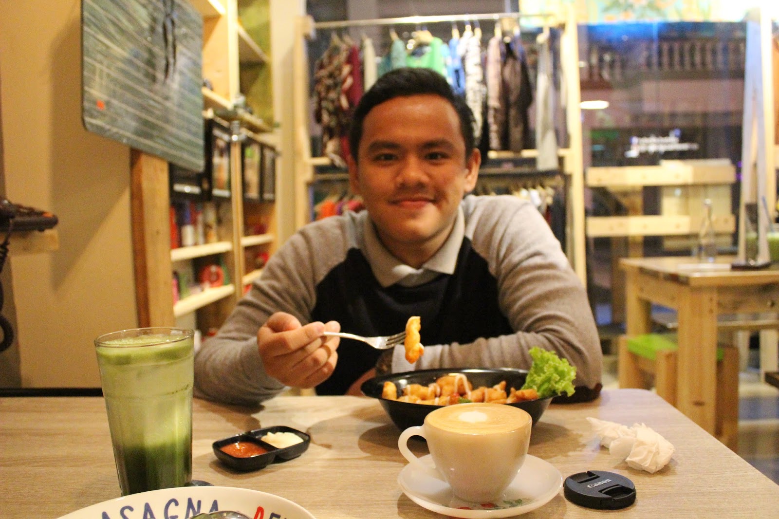 Mengulik Rubeka : Rumah Pamer dan Kopi di Batam