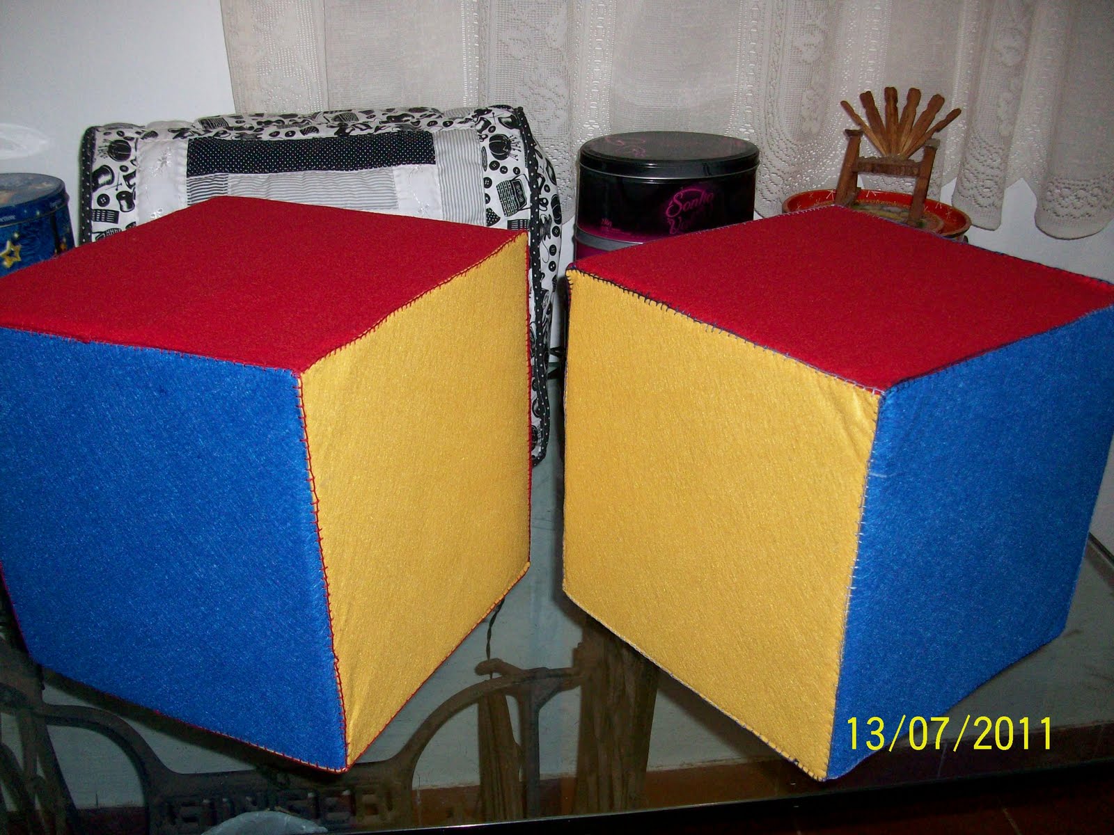 Artes da Dê: Dado reciclado,legumes de isopor,teatro de caixa de bota ...