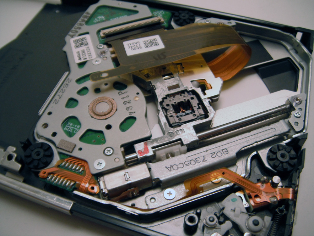 Electric Innards: Panasonic Optical Disc Drive