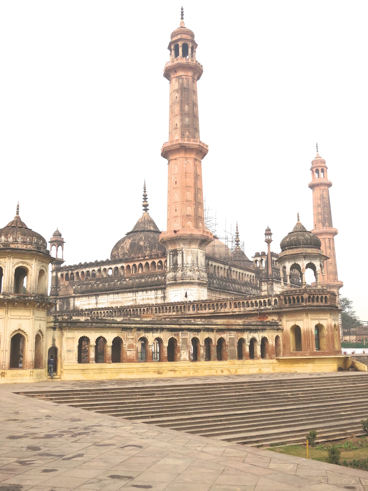India 2012: The Monuments and the Driving in Lucknow