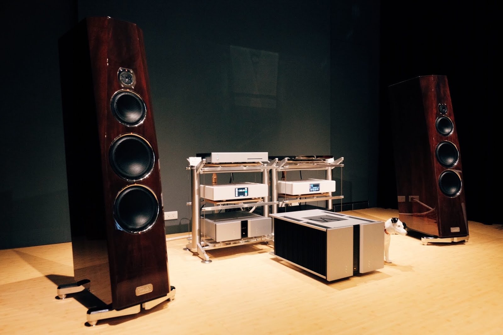 SquareWave Taipei Grand Opening – M & S | Ultimate High-Fidelity