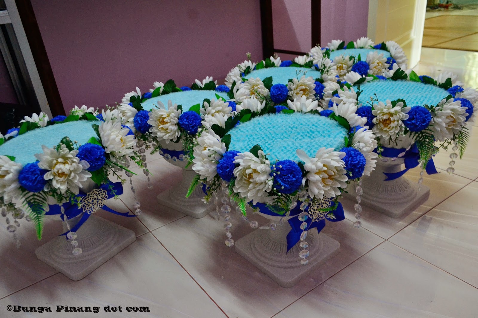 KOLEKSI HANTARAN BUNGA PINANG dotcom: SET HANTARAN BIRU/PUTIH