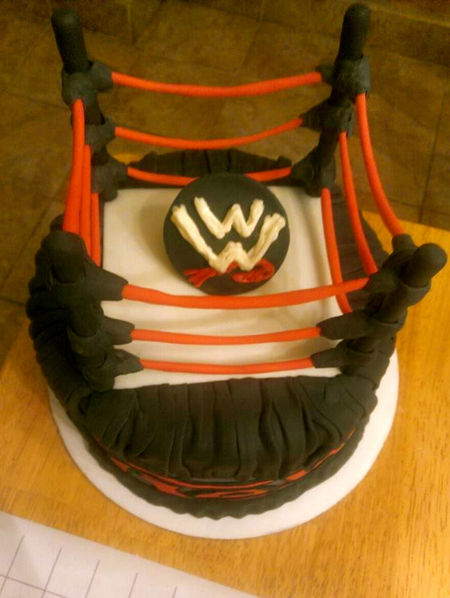 Piece-A-Cake! : WWE Wrestling Cake