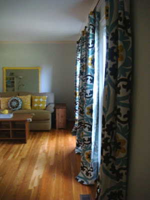 Sweet Magnolia Way: Using Tablecloths as Curtain Panels