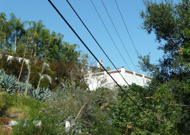 Luxury houses, villas and hotels: Falcon Lair