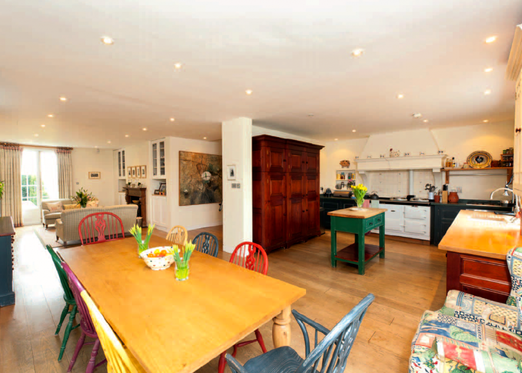 Picture 2 | Kate middleton family, Home, Cambridge house