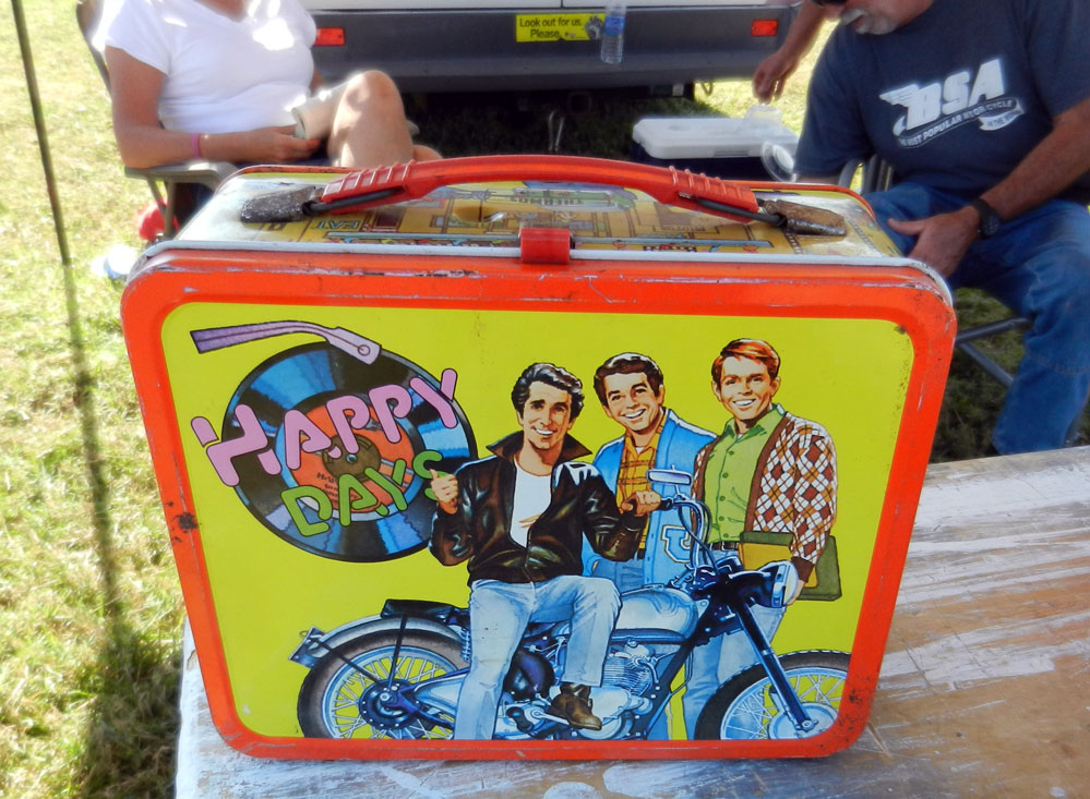 RoyalEnfields.com: Motorcycle accessories give that custom touch