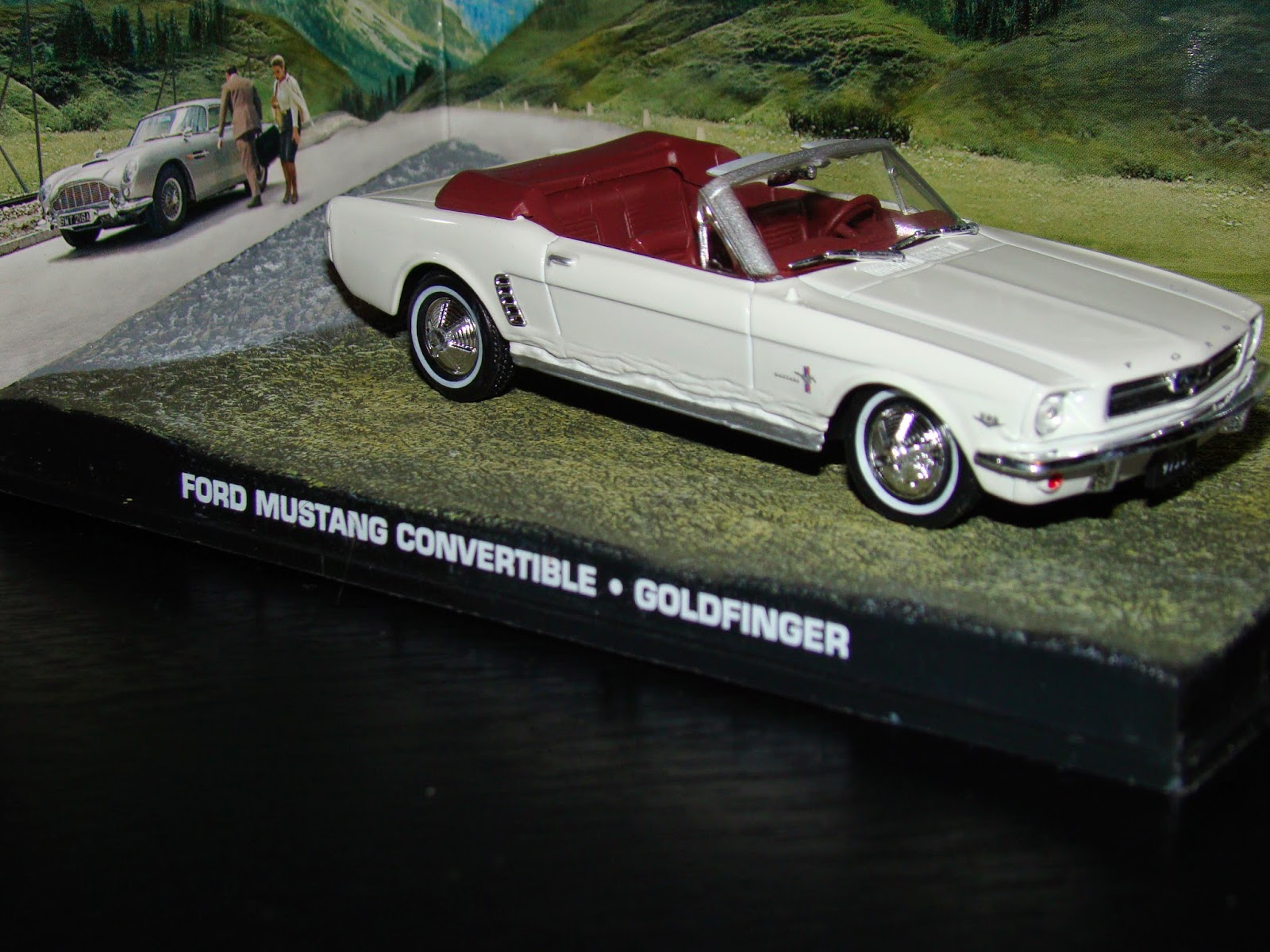 007 TRAVELERS: 007 Vehicle: Ford Mustang Convertible / Goldfinger (1964)