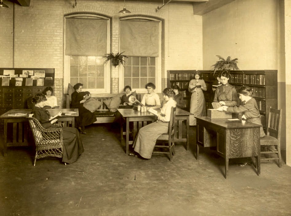 Inside the Buffalo Public Library, New York From the Early 20th Century ...