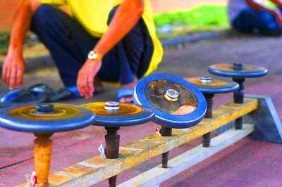 indonesia warna warni: Gasing Nusantara