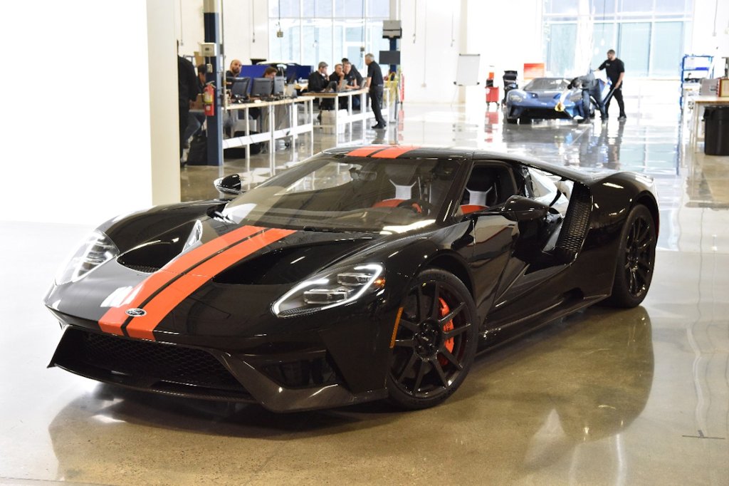 First Ford GT Rolls Off the Production Line | CarGuide.PH | Philippine ...