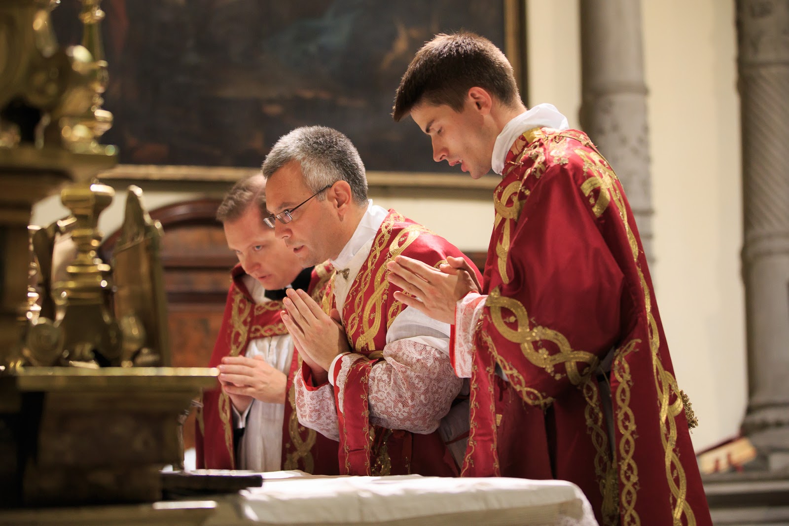 New Liturgical Movement: An FSSP First Mass in Italy