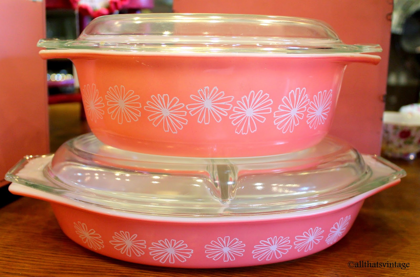 All That's Vintage: Vintage Pyrex