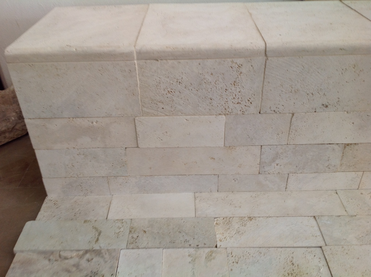 Cantera Rincon: Mármol Travertino Blenda