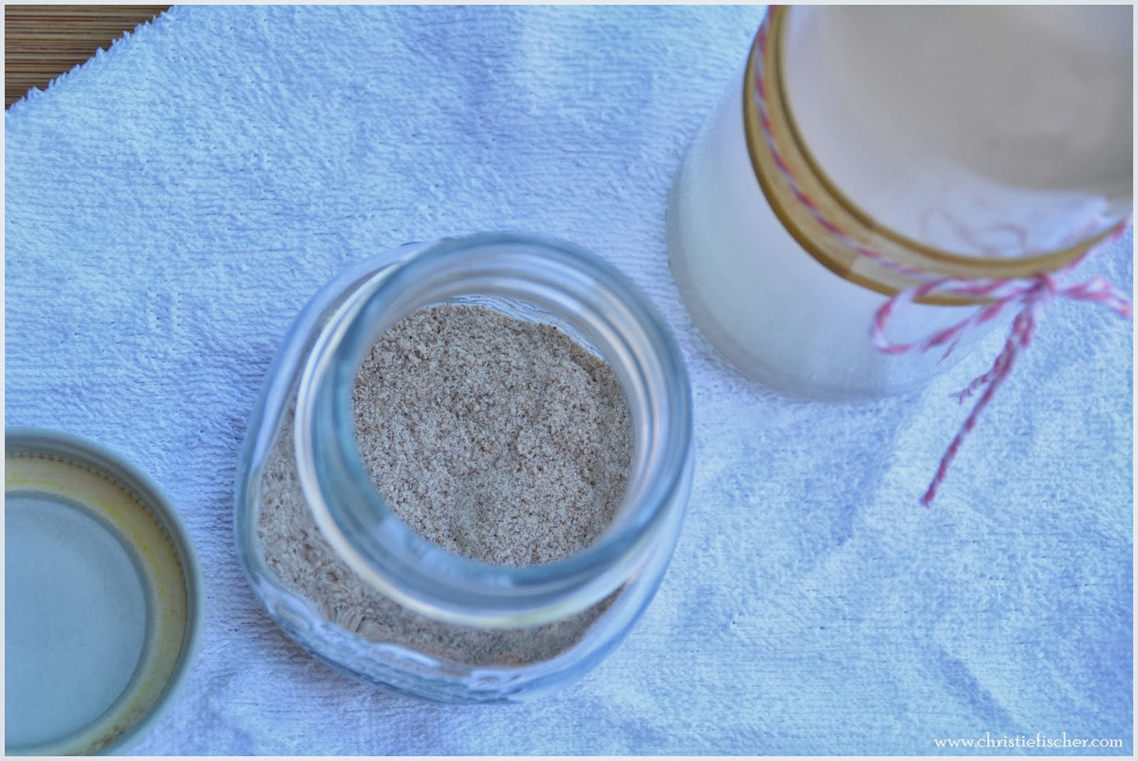 Christie Fischer : BEAUTY: Tooth Powder & Mouth Rinse