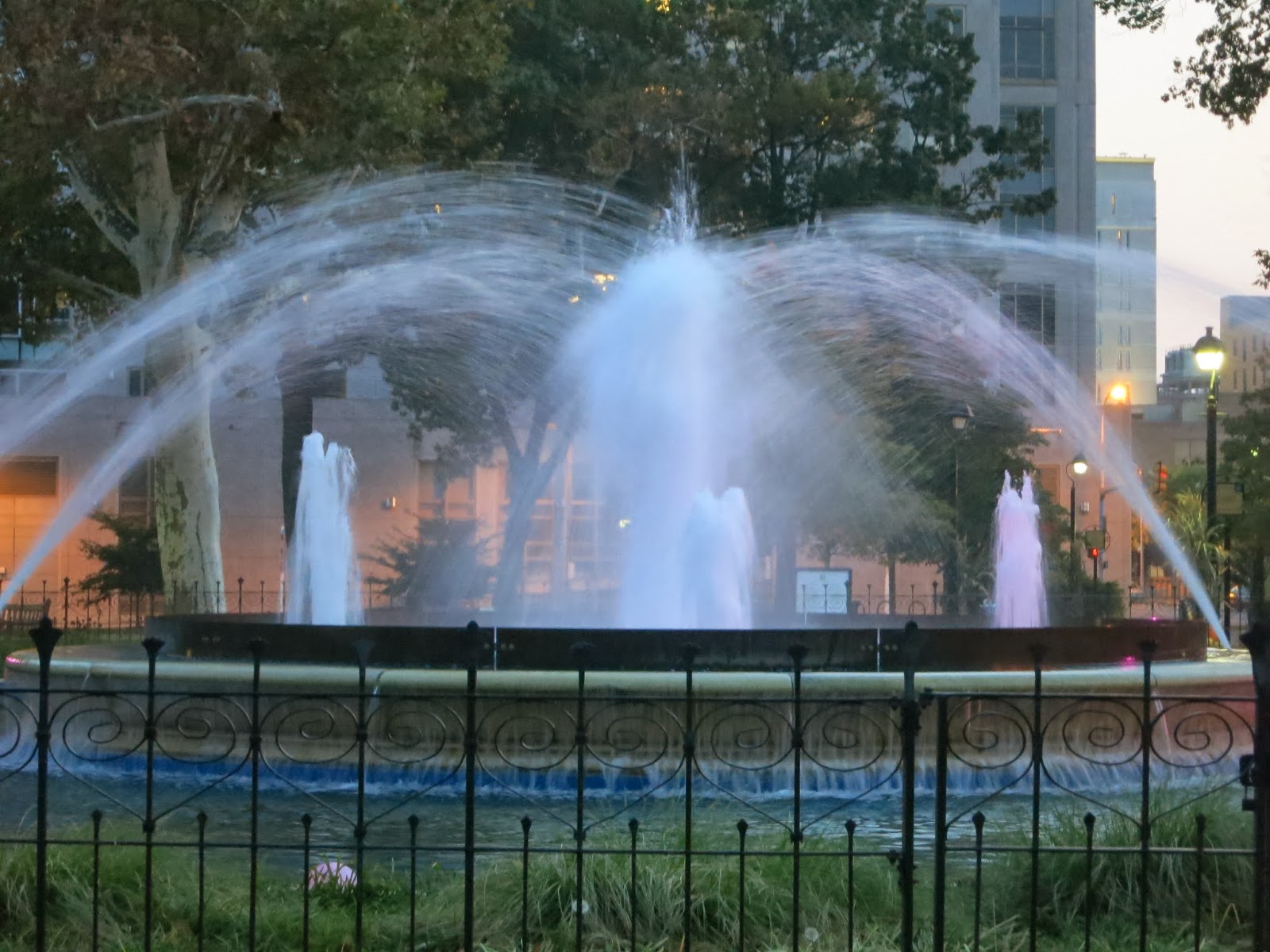 Susan's Disney Family: Spooky Mini-Golf fun at Franklin Square