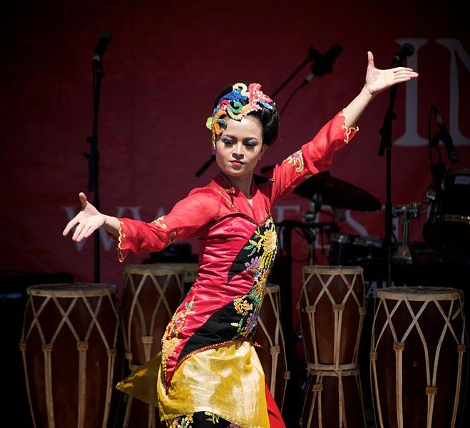 THE WONDERFUL OF WEST JAVA - INDONESIA: Jaipong dance