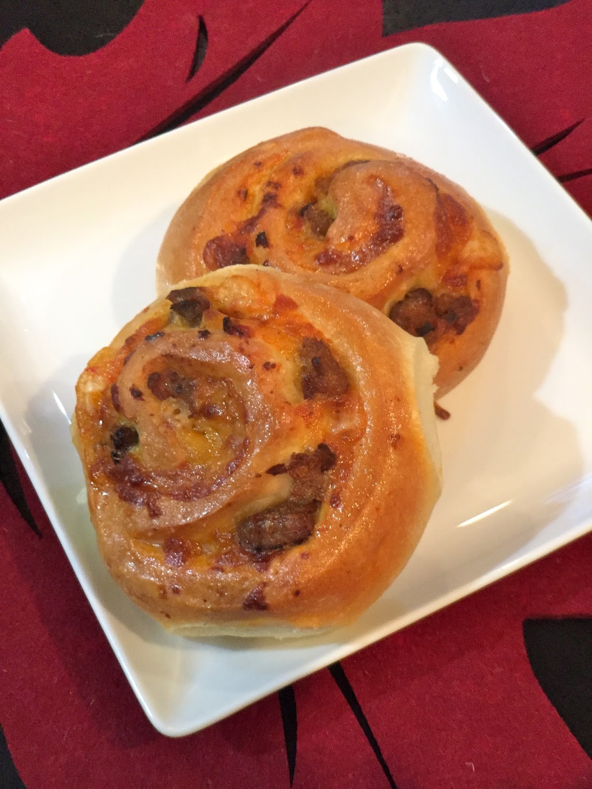 My Mother's Apron Strings: Pizza Party Buns