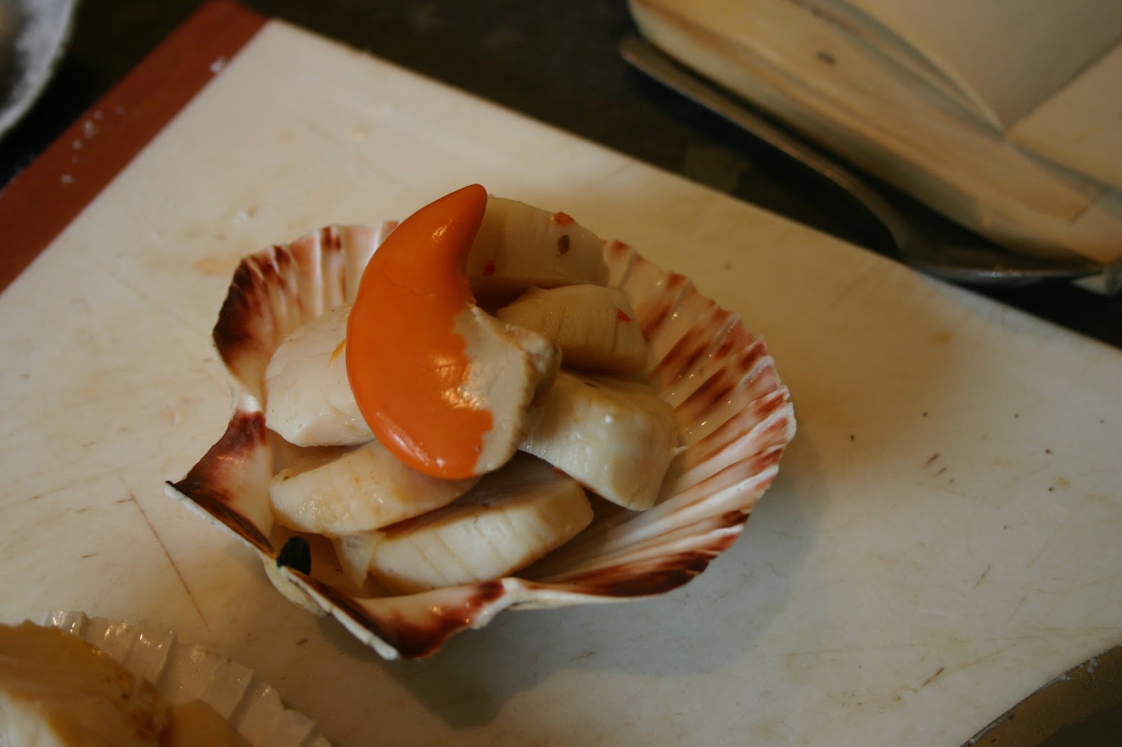 Scallops with Cheese Sauce