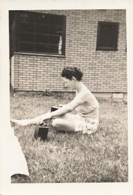 Lost & Found Photographs of Women With Cameras ~ Vintage Everyday