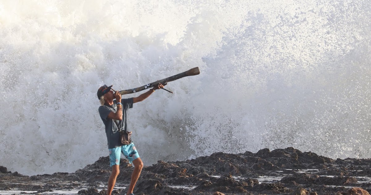 "Be getting younger" nghĩa là gì?