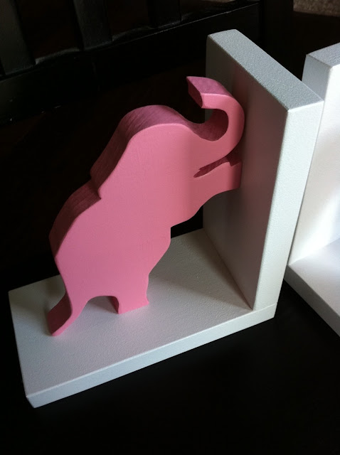 alamode: Cutest Custom Wooden Bookends!