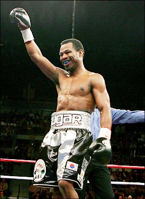 Best Celebrity: Shane Mosley Best Boxer