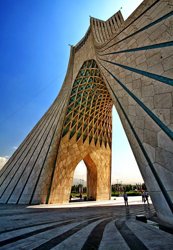 Amaze7: 7 Amazing Traditional Architecture in Iran