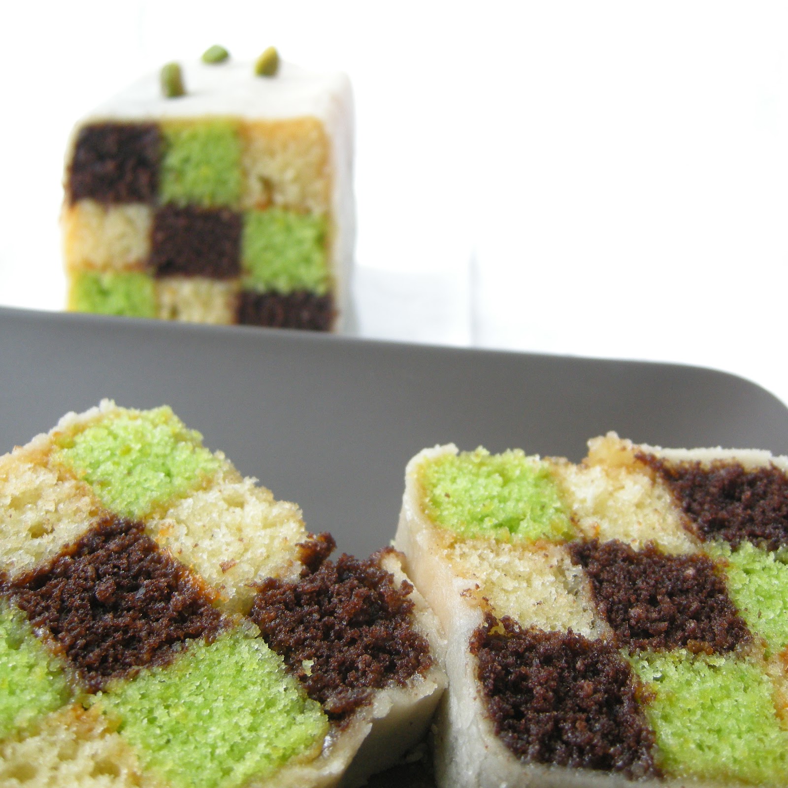 Mary Mary Culinary: Battenberg Cake for the Jubilee!