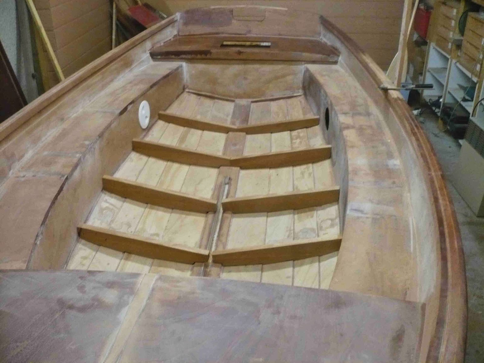 L'HISTOIRE D'UN PROJET: Construction d'un bateau en bois: LES VARANGUES
