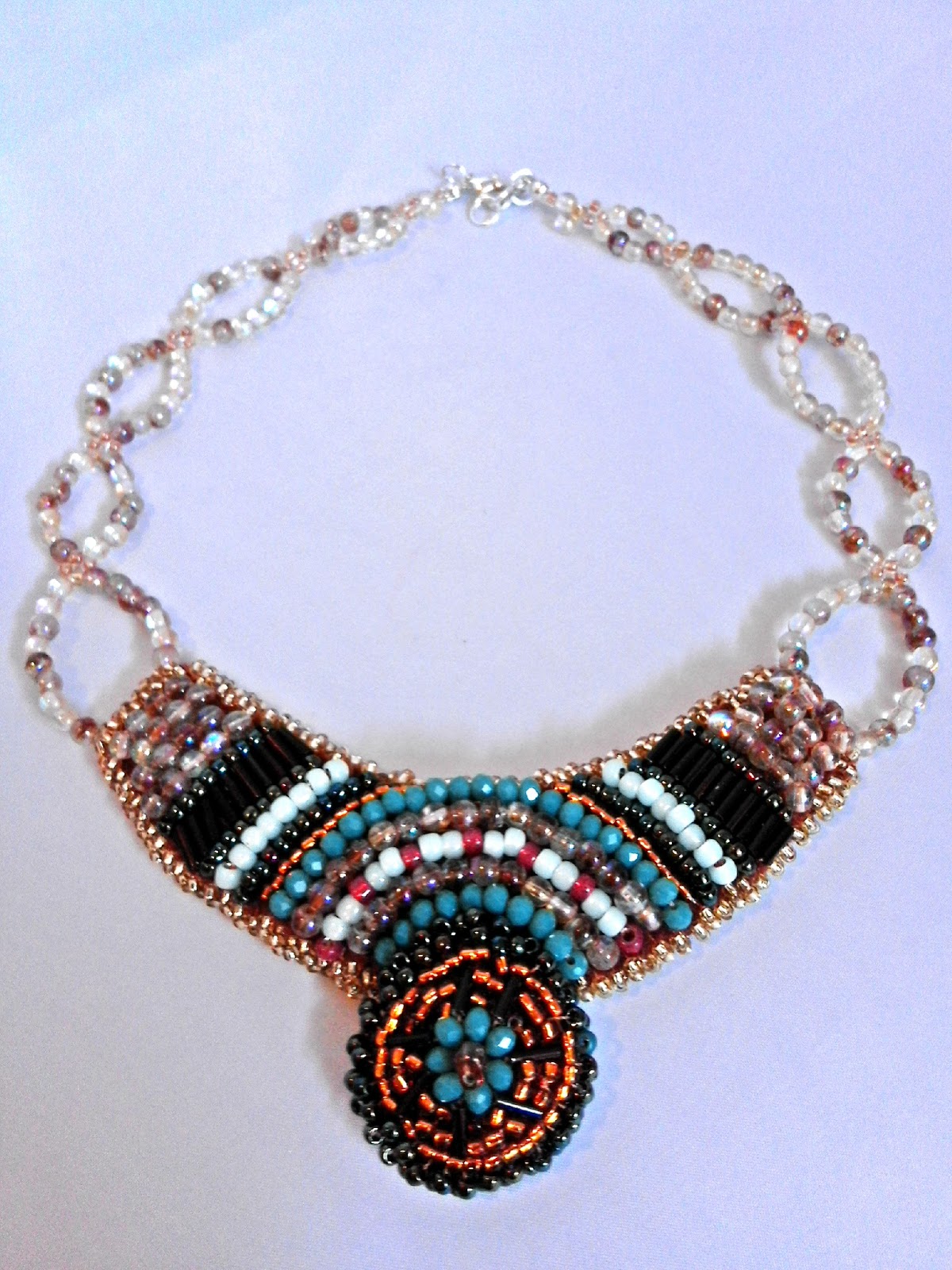 Gabriela Petrache Handmade.Bijuterii si povesti: Colier din margele de ...