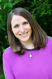 EssentiallyErika: What I'm Reading: Gracefully Grayson Book Review