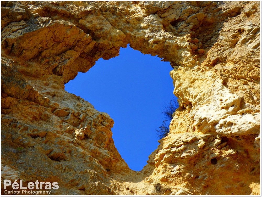 PéLetras: Parque Natural da Arrábida: Cova da Mijona e Praia do Inferno