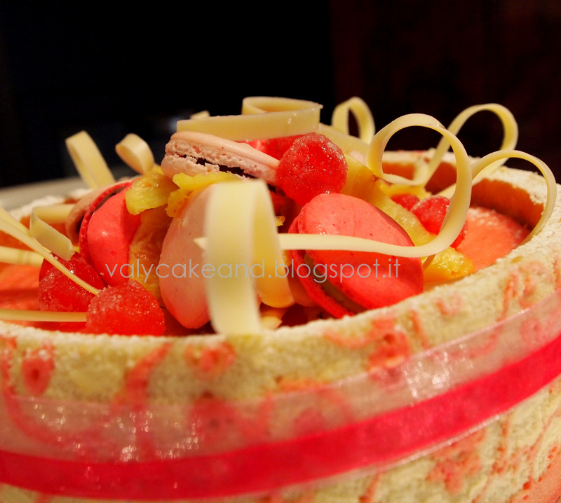 Valy Cake and...: La Joconde Cake ai frutti di bosco e il cake design