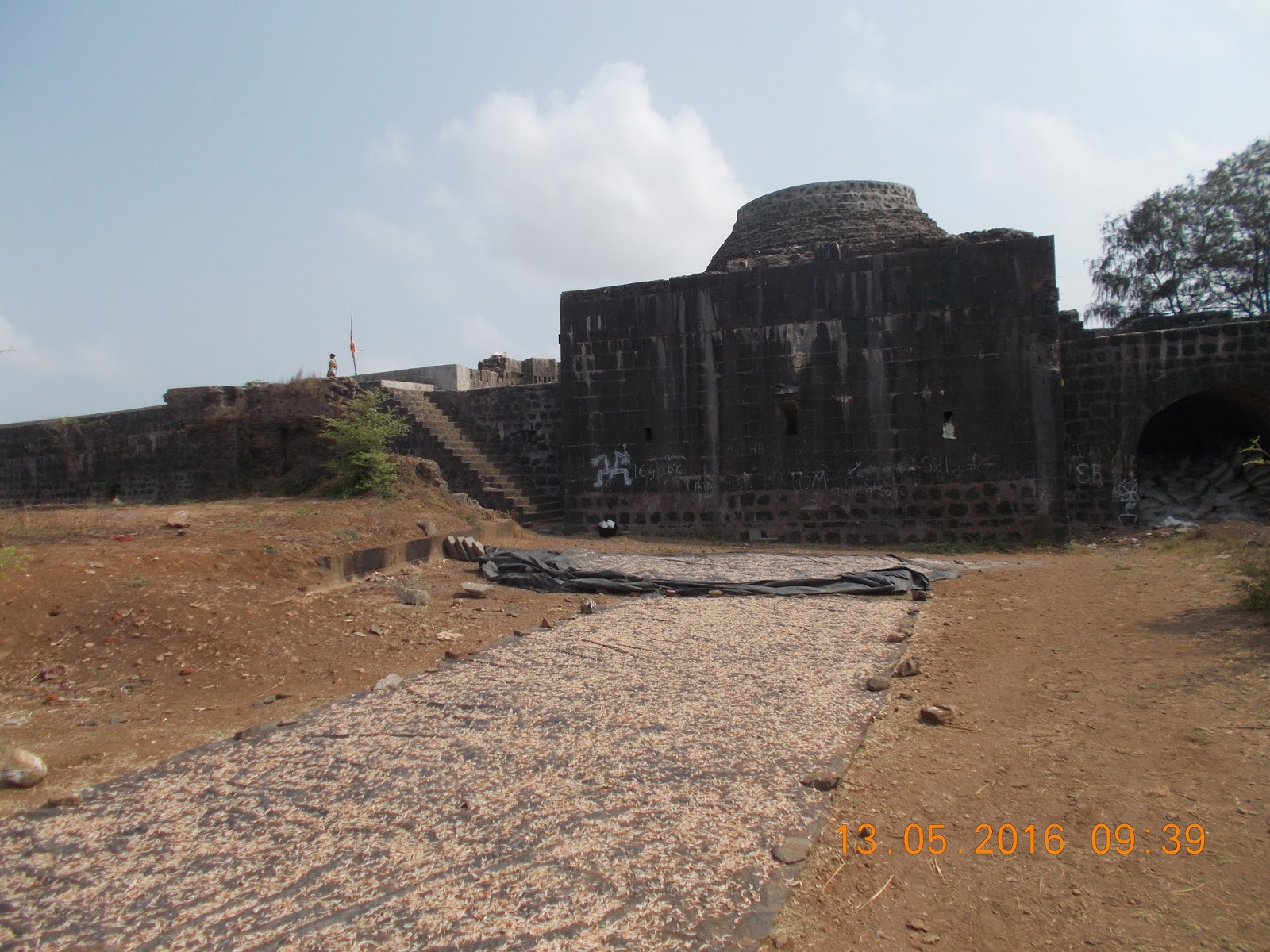 Exploring Bassein Fort in Vasai and Arnala Fort in Virar..