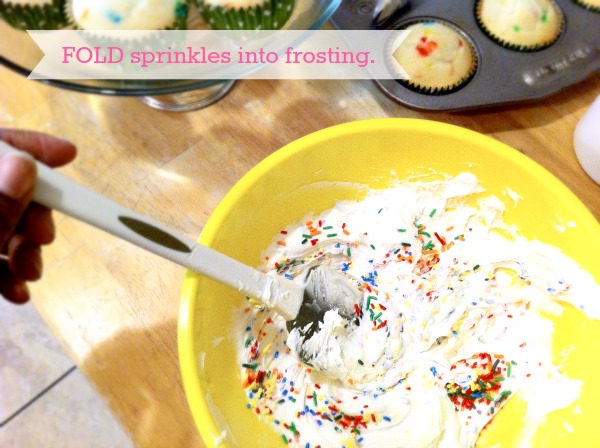 Cupcake Wishes & Birthday Dreams: {Cupcake Monday} Rainbow Sprinkled ...