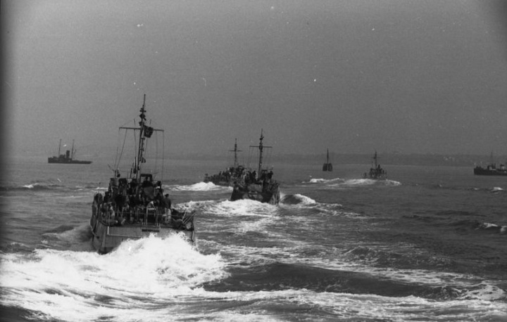 Kriegsmarine: The Forgotten Service: German Raids on Grainville 1945