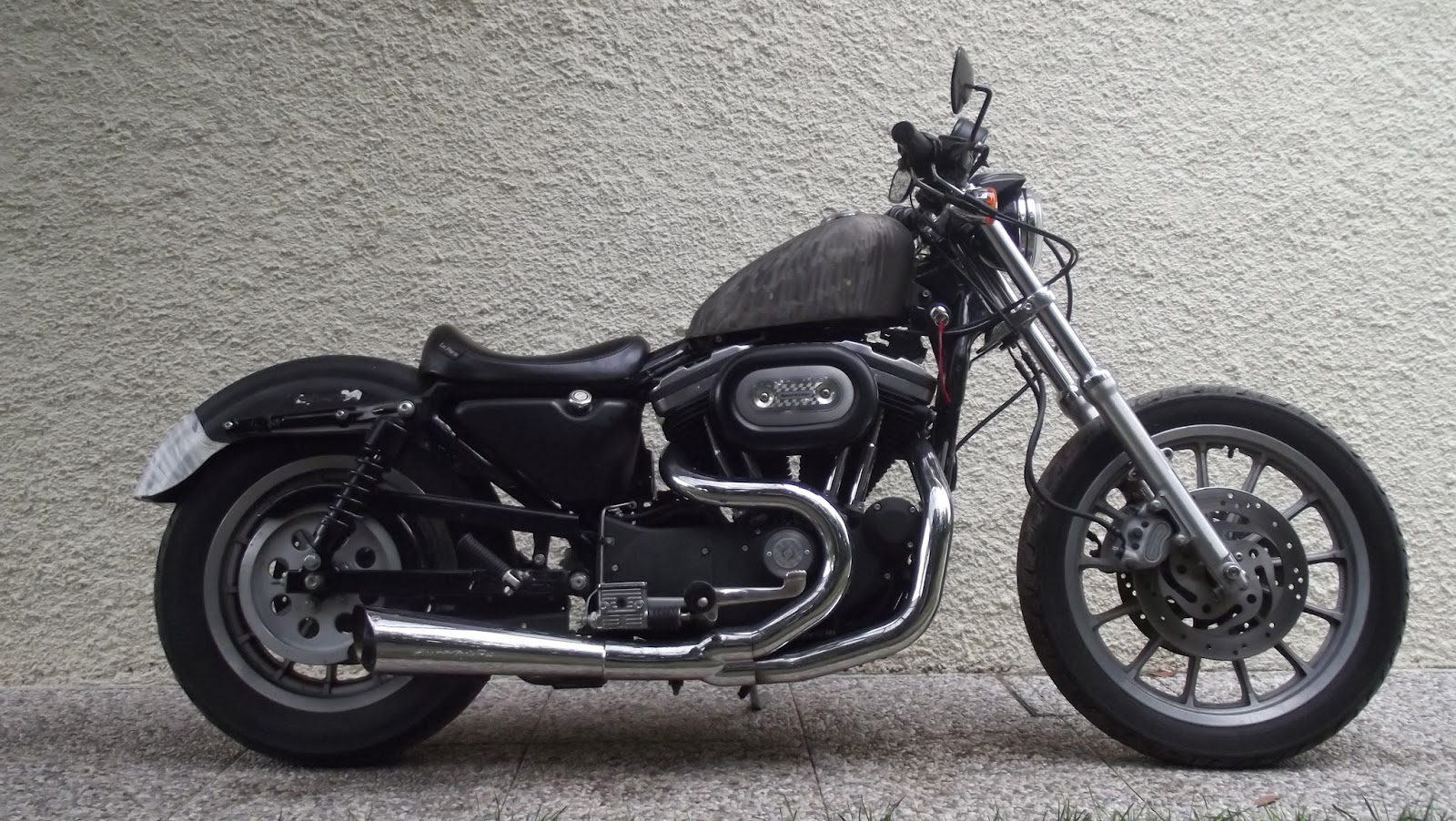 5 Speed Customs: Sportster 883R 2003