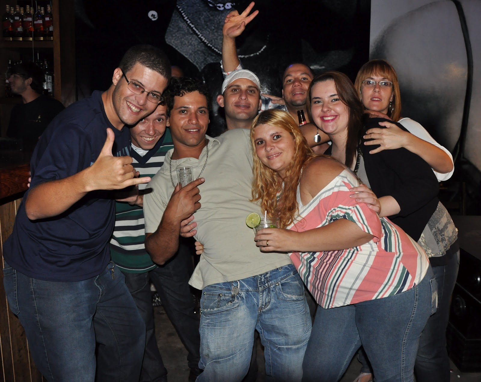 Flávio arte e tal: Banda COD.Z no Black Jack Pub Sexta - 06/04/2012 Parte 3